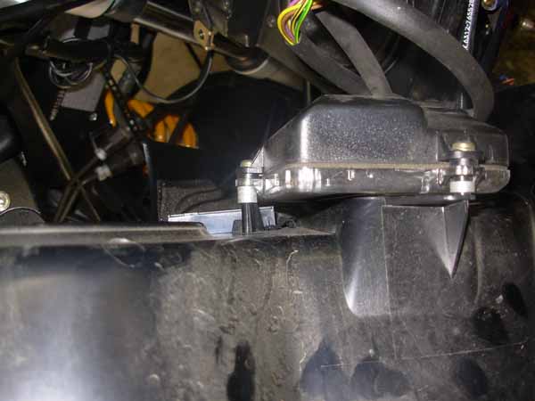 Weekend installs... Ohlins, in-dash thermometer, Centech fuse block ...