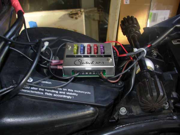 Weekend installs... Ohlins, in-dash thermometer, Centech fuse block ...