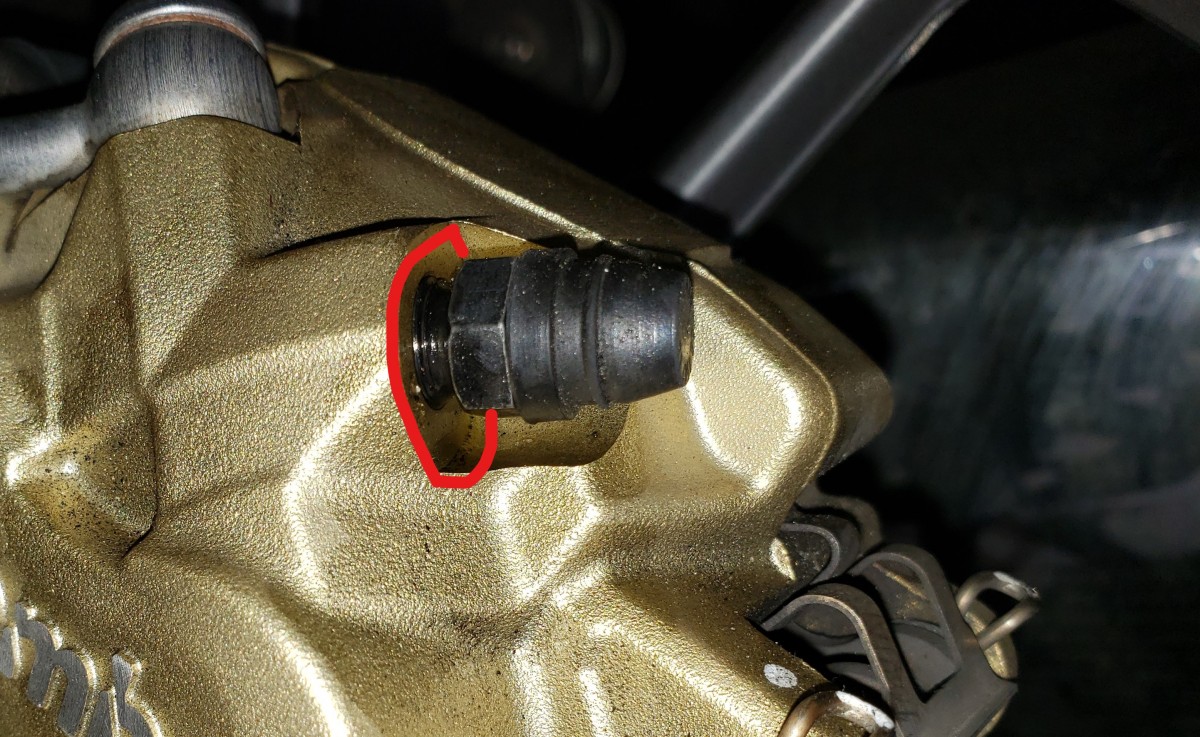 2019 R1250RT rear caliper (Brembo) weeping vent screw - ShiftCam ...