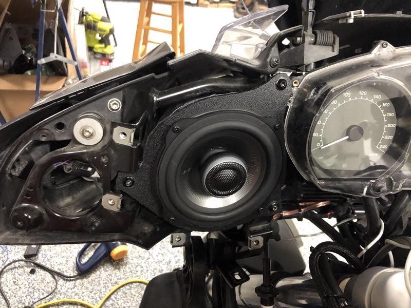 21013 R1200RT - radio Installation - Camheads - BMWSportTouring