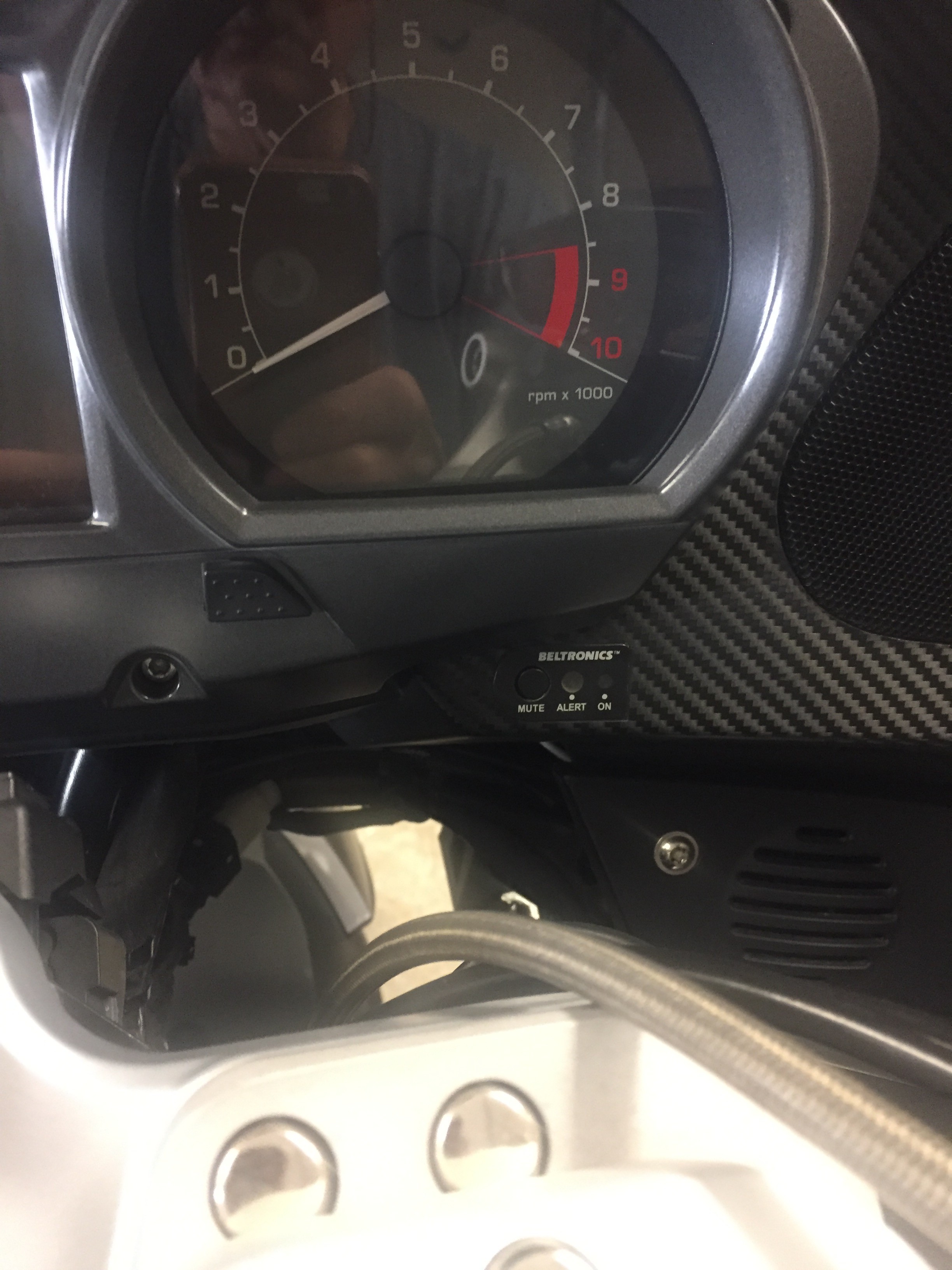 21013 R1200RT - radio Installation - Camheads - BMWSportTouring
