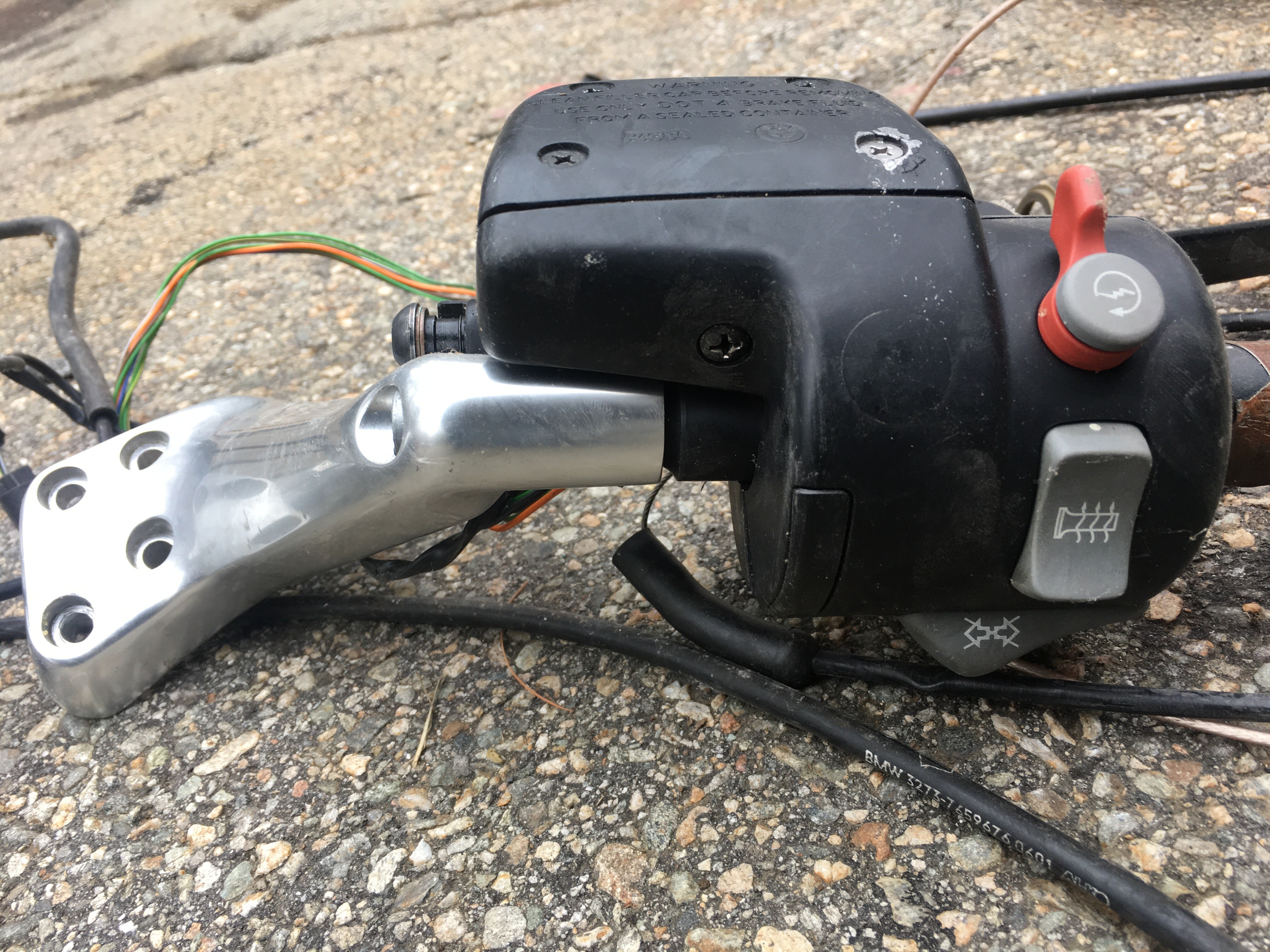 Oilhead controls - Parts and Accessories - BMWSportTouring