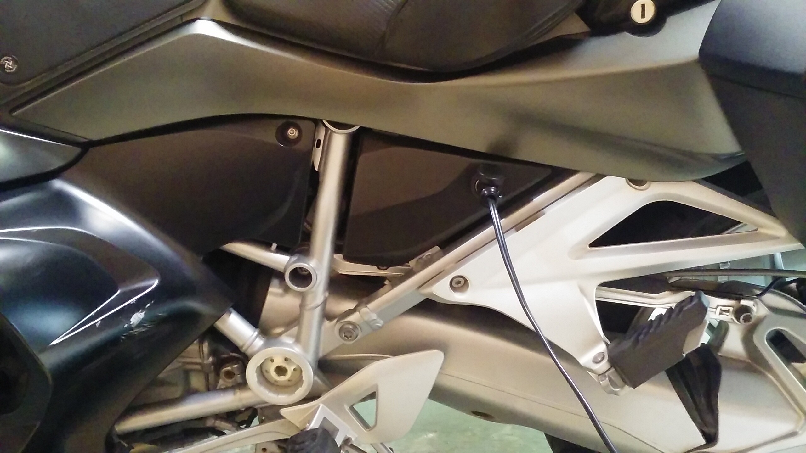 Aux Power Outlet Question - ShiftCam - BMWSportTouring