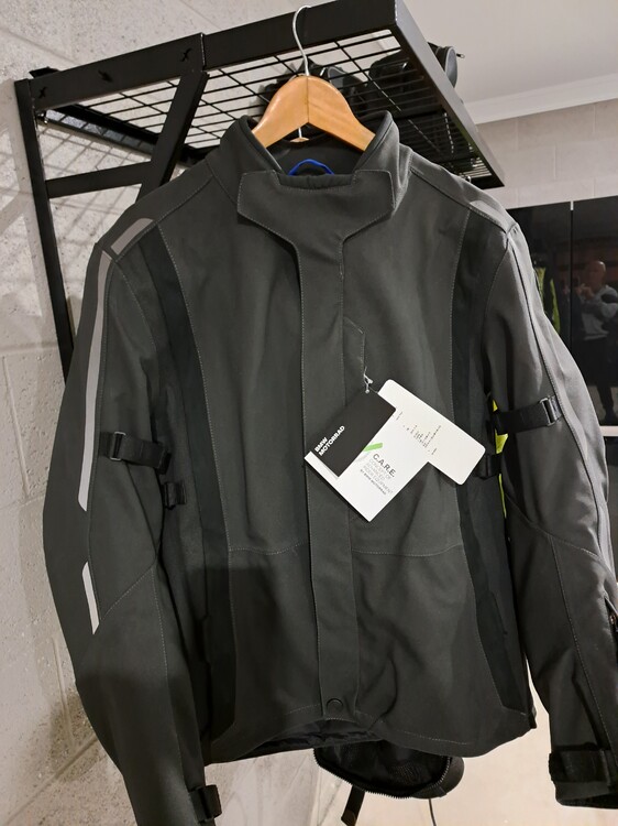 BMW Motorrad PaceGuard men's TOUR jacket. Size 52 (L). Brand new ...