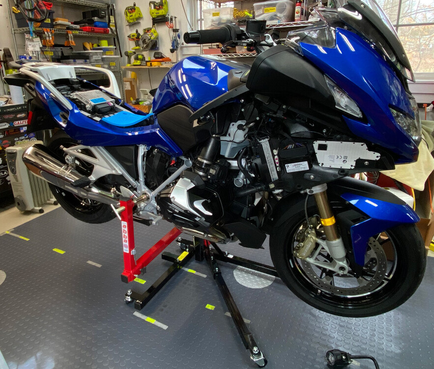 Motorcycle garage-lifts for the RT? - ShiftCam - BMWSportTouring