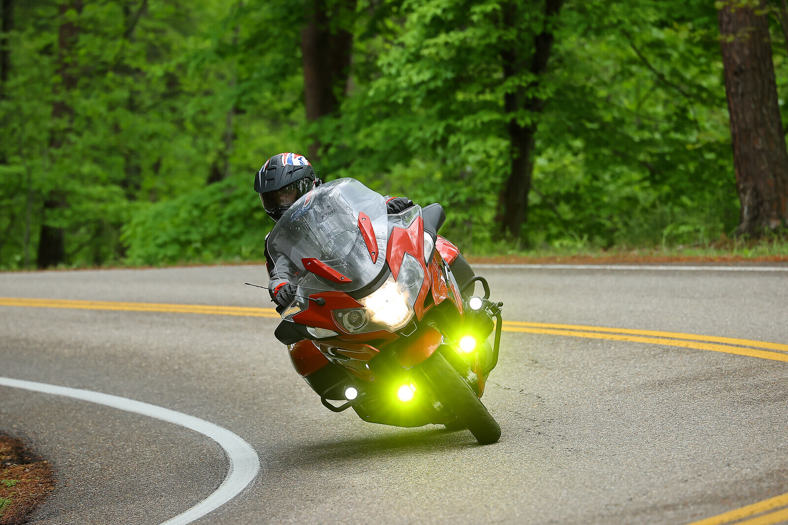 Yellow fog lights for daytime safety? - Motorcycle Talk - BMWSportTouring