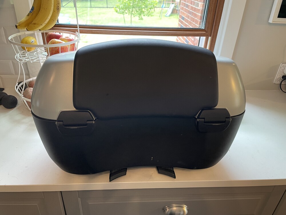 BMW 49L top case w/Kathy’s bags and key - Parts and Accessories ...