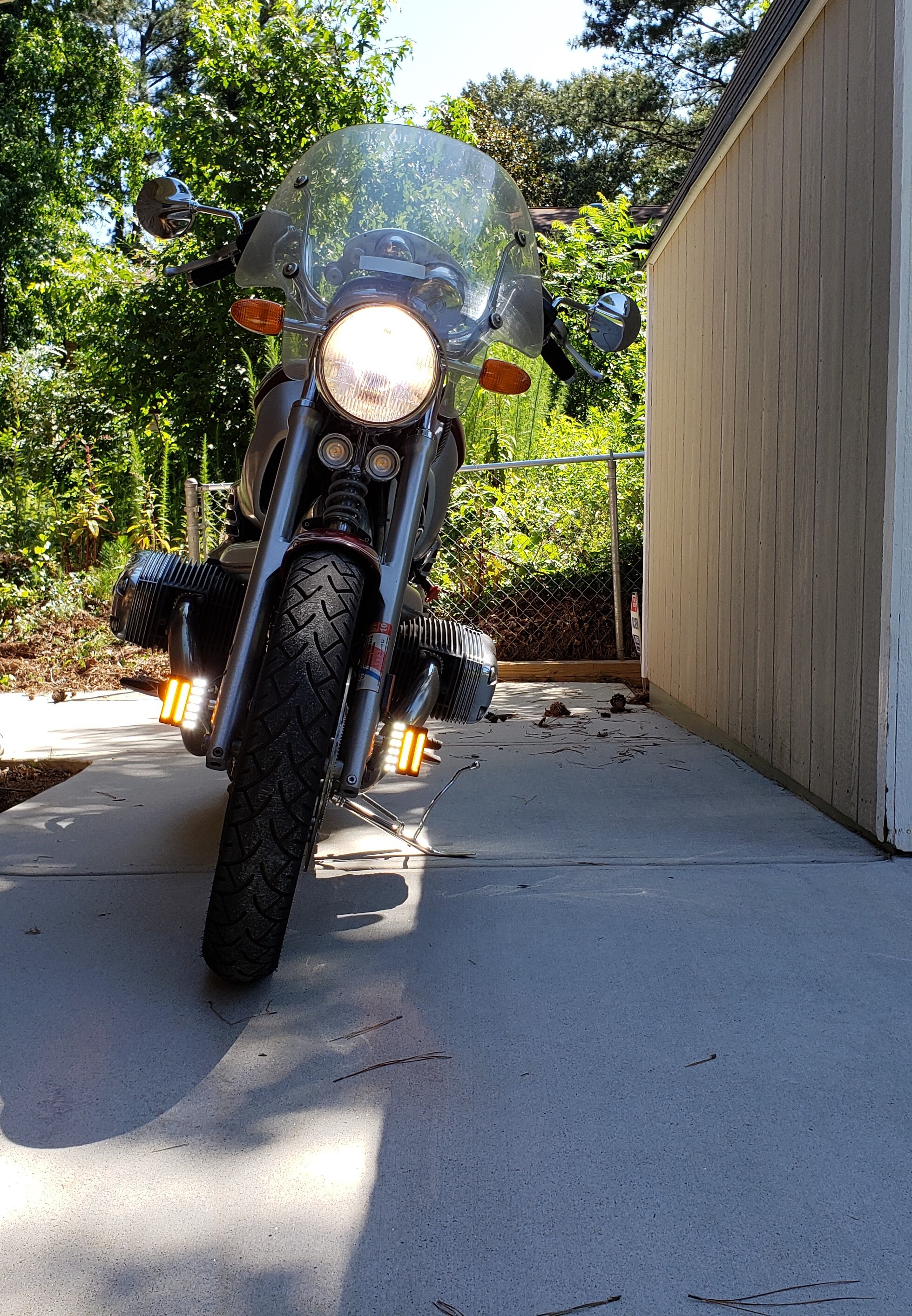 Front mounting location for Skene amber lights, R1100RT - Oilheads ...