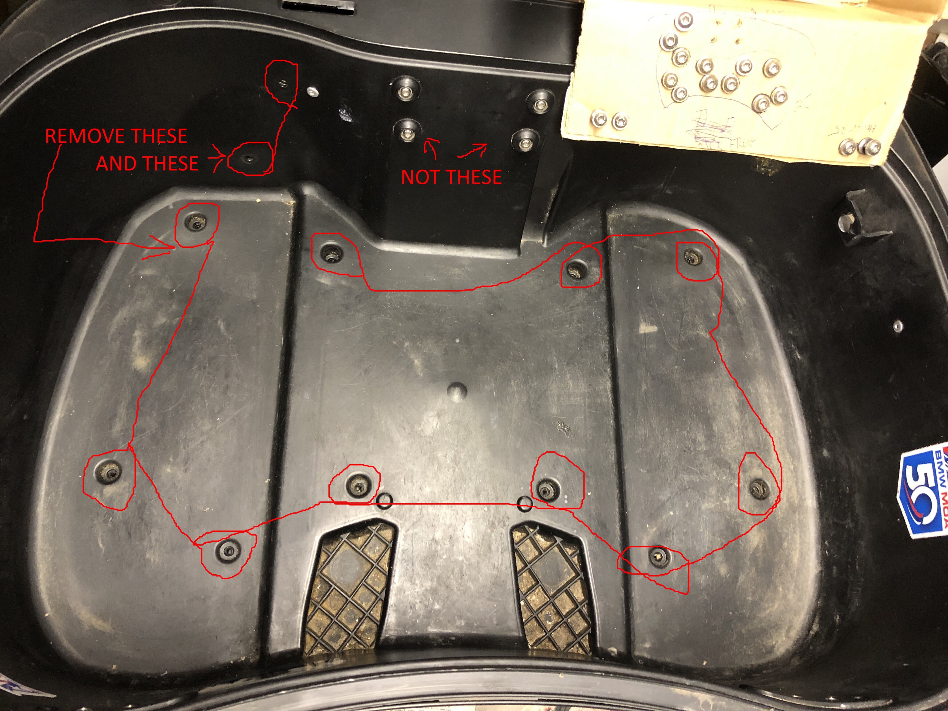 09 R1200RT Top Case Latch & Dissasembly - Hexheads - BMWSportTouring