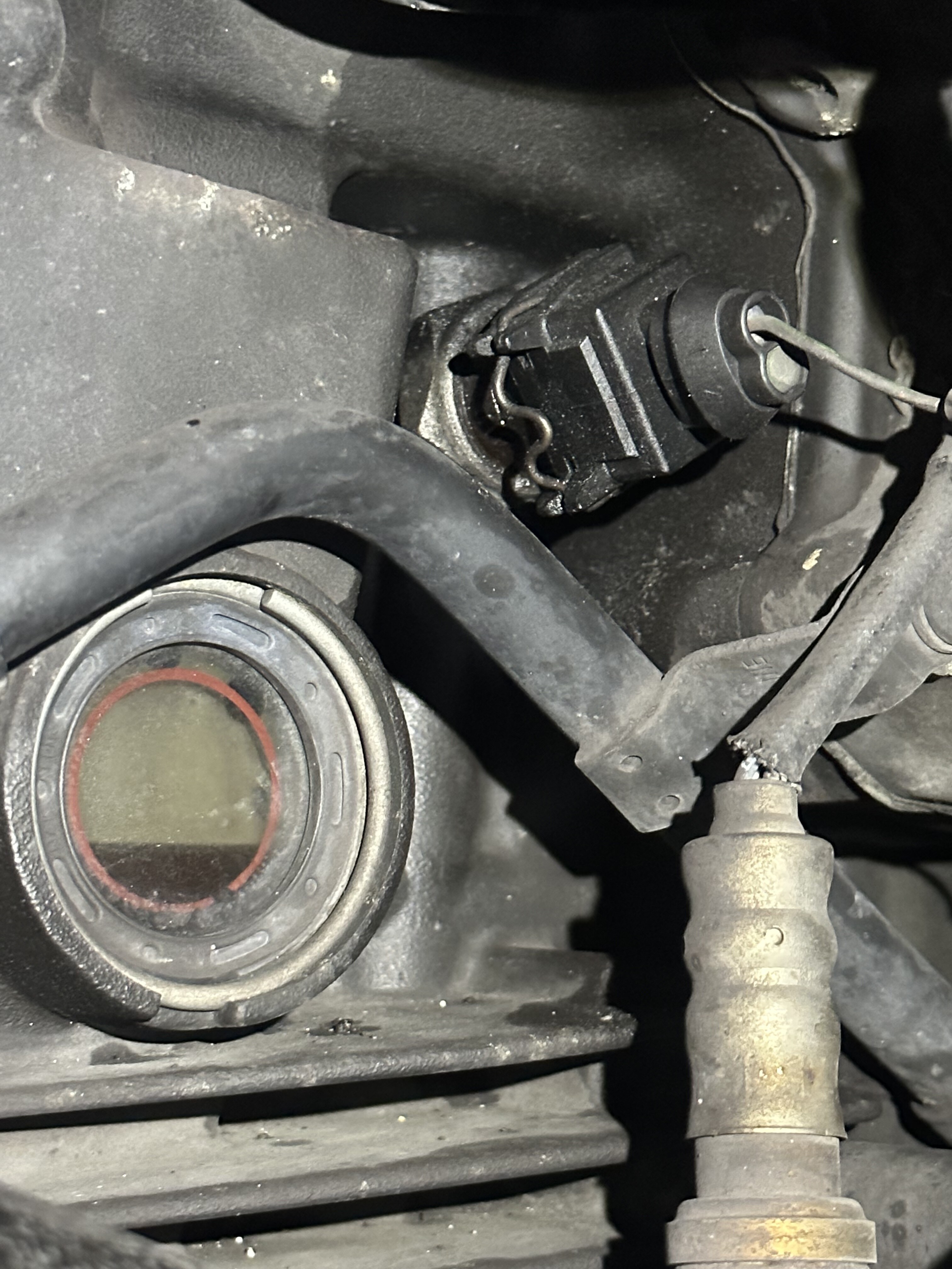 Oil pressure sensor - Camheads - BMWSportTouring