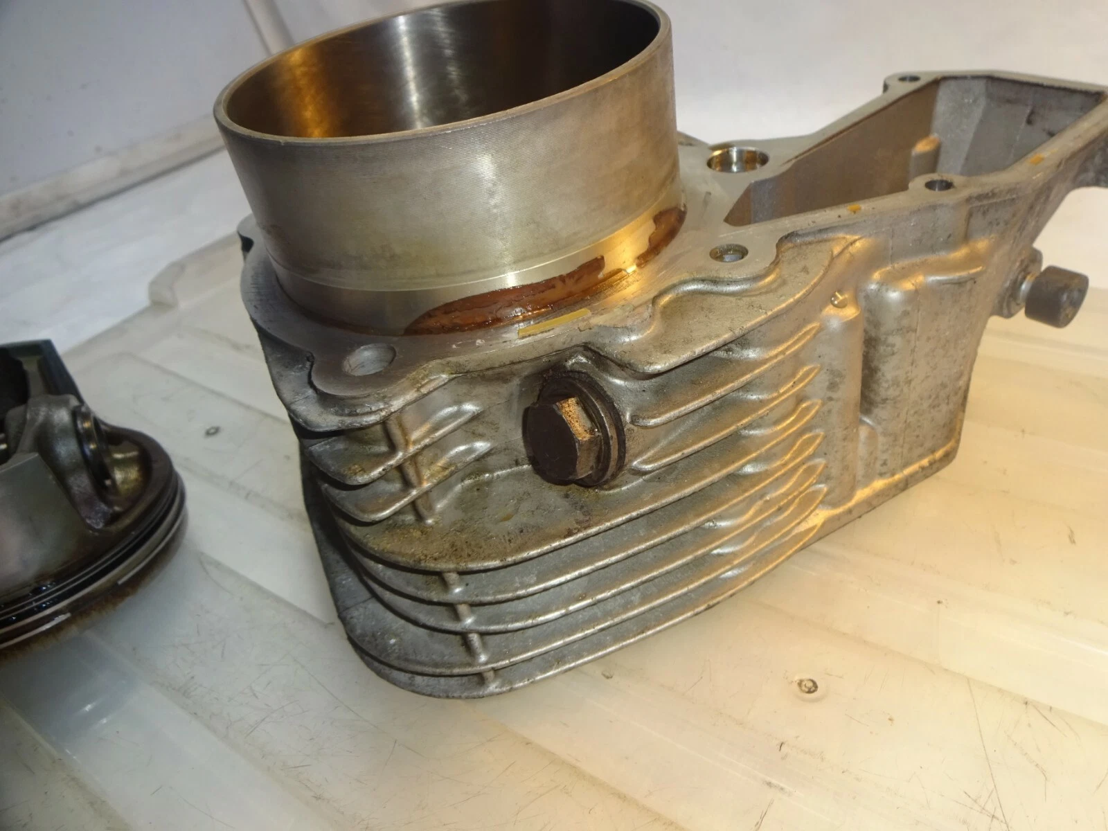 What is this bolt? - Oilheads - BMWSportTouring