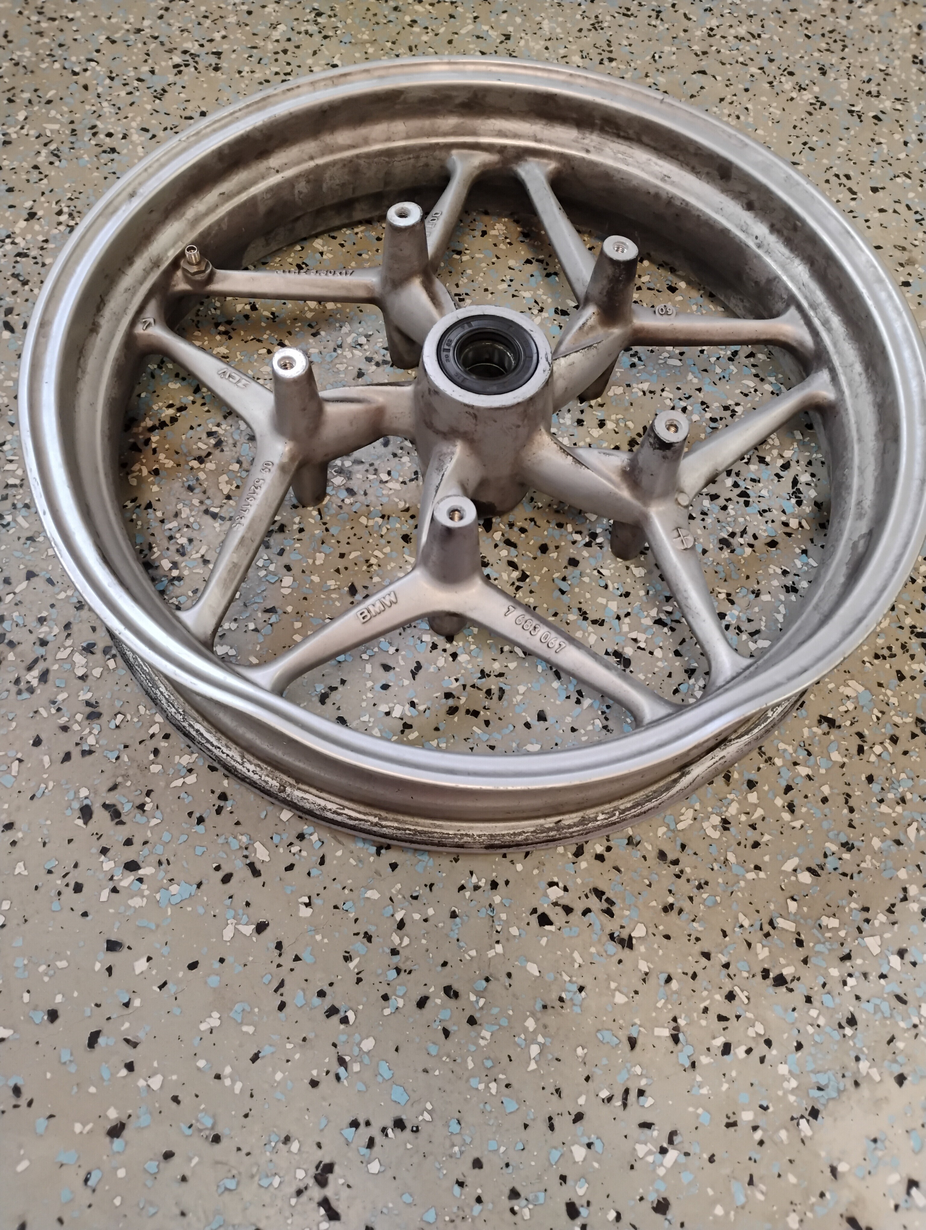 My front wheel - Hexheads - BMWSportTouring