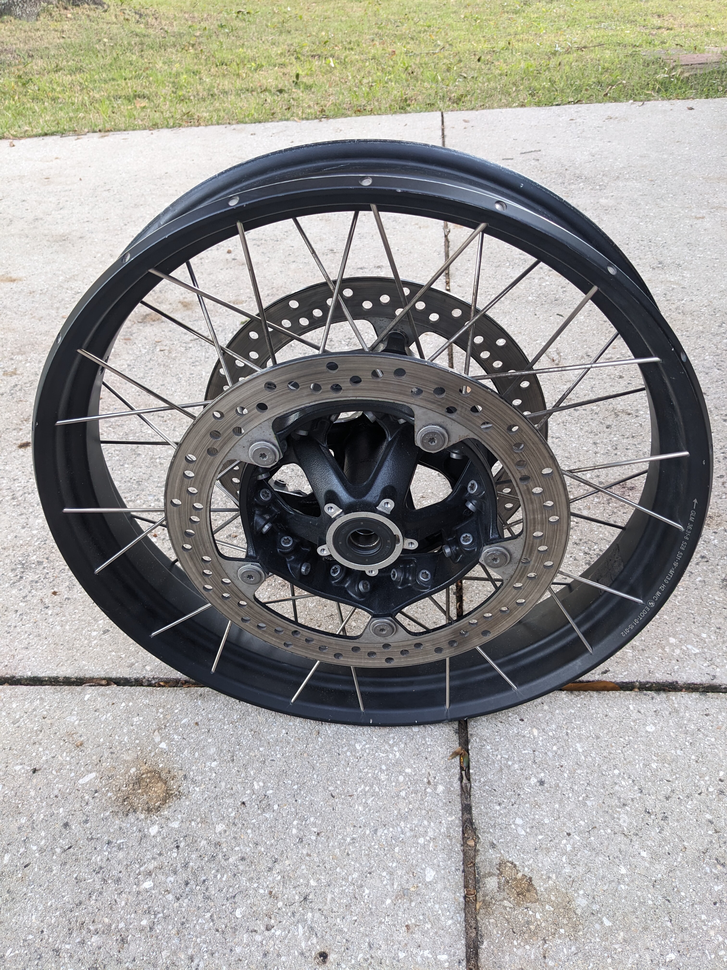 SOLD - 1250 GS front wheel - Parts and Accessories - BMWSportTouring
